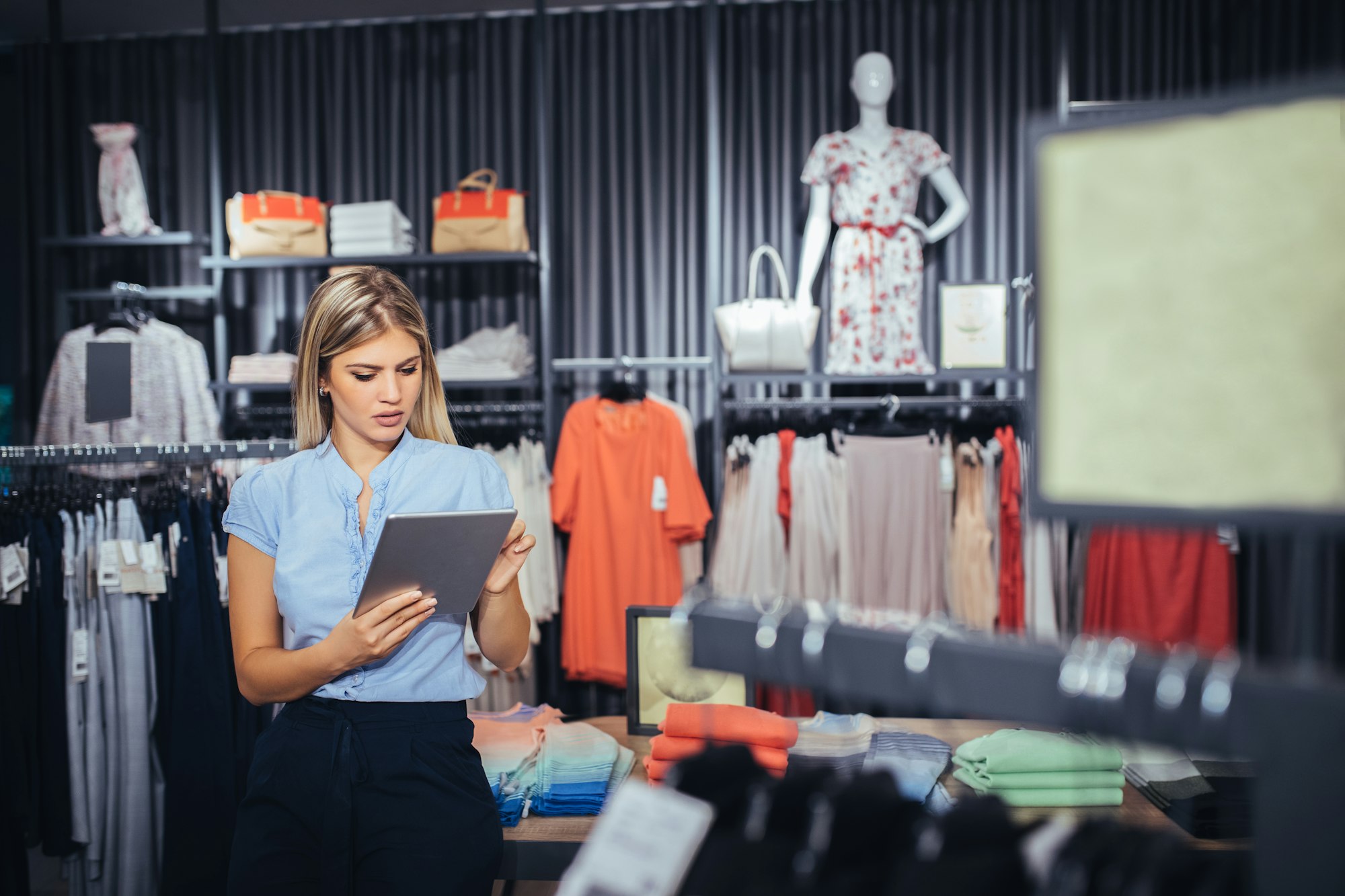 The Importance of Foot Traffic Analytics for Retail Stores - Foot Traffic